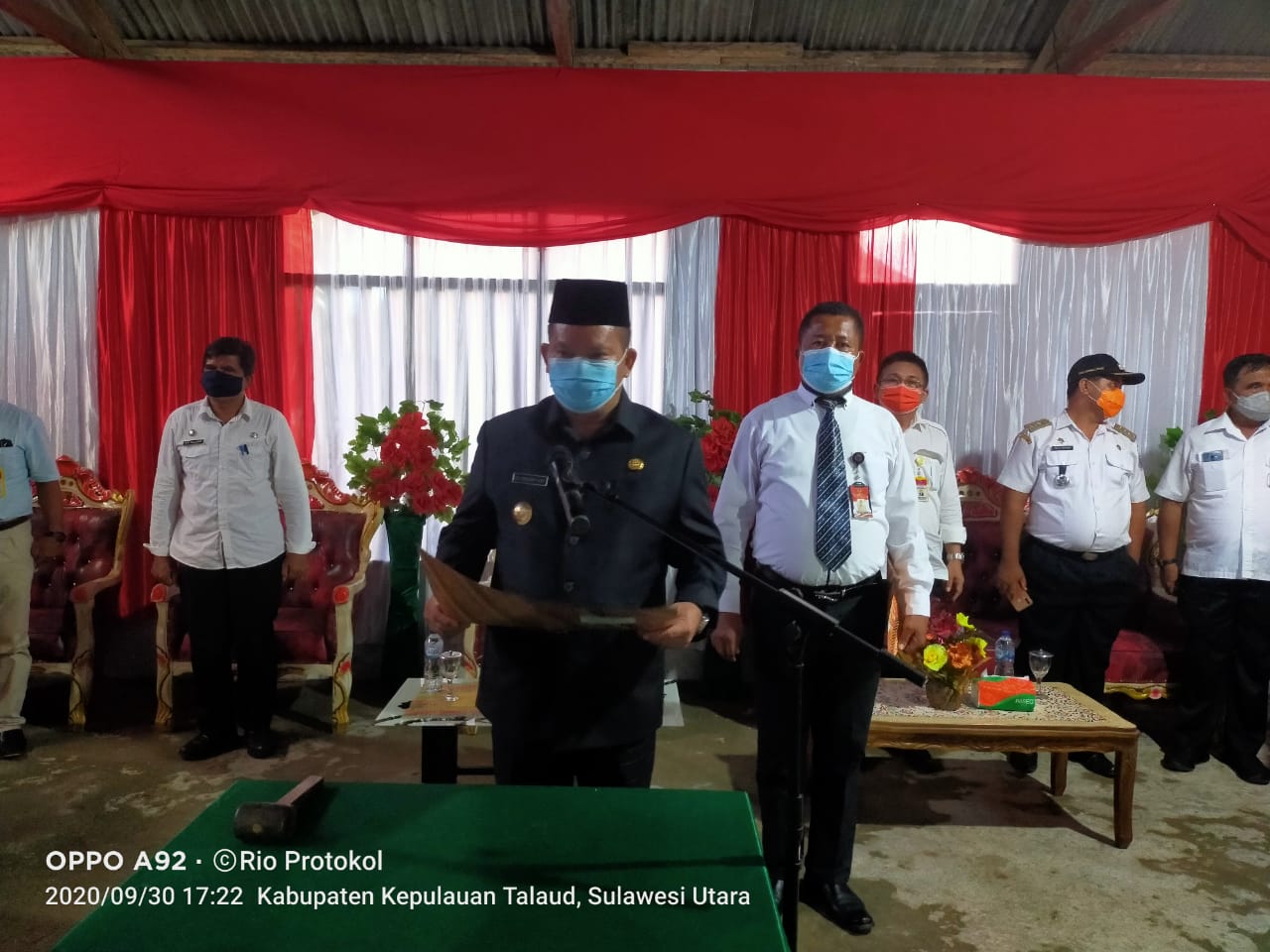 Bupati Kepulauan Talaud Lantik Kepala Desa Lalue Utara dan Kepala Desa ...
