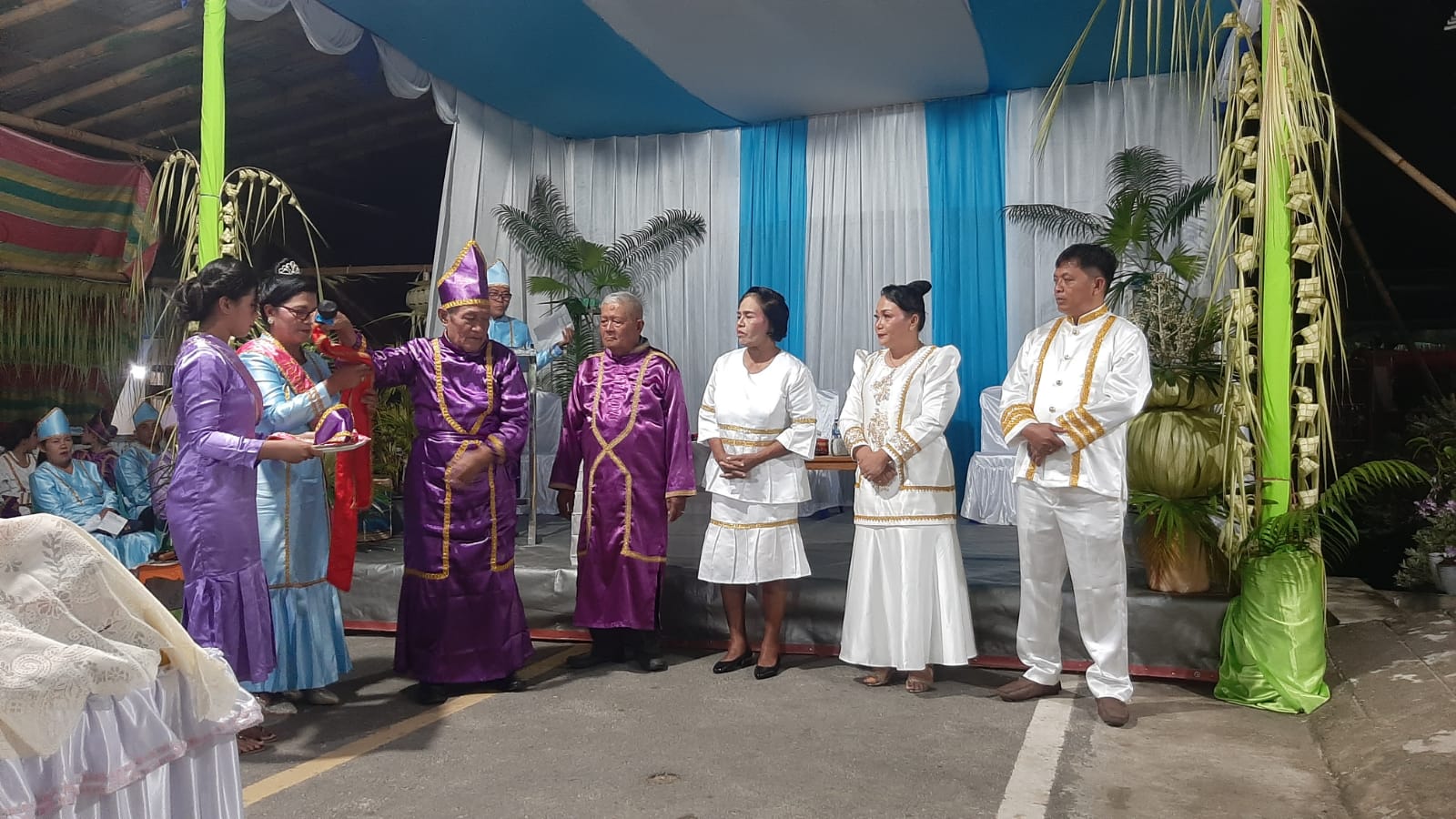 BUPATI KEPULAUAN TALAUD HADIRI ACARA ADAT MARRAMA’U RATUM BANUA ...