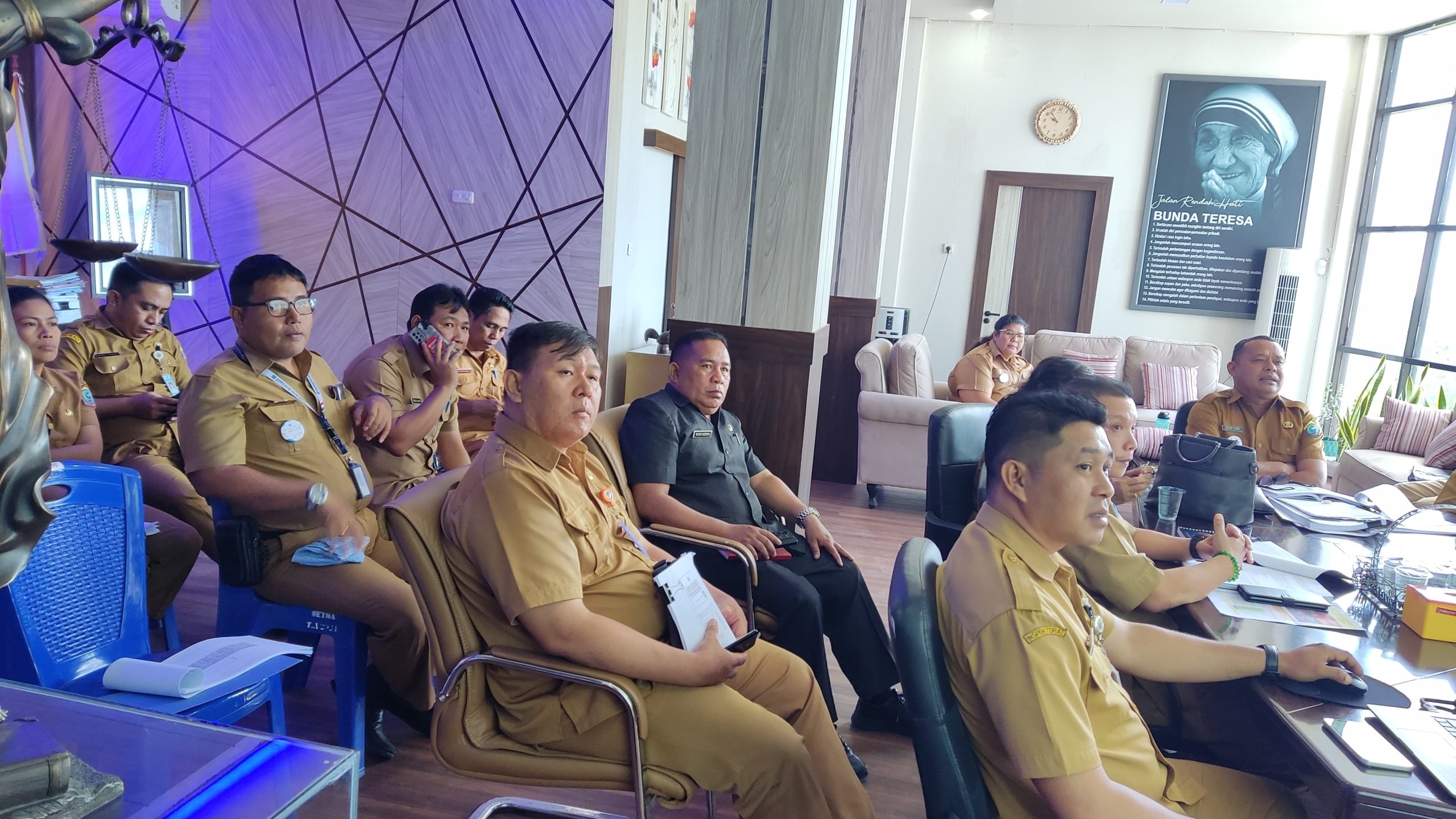 PEMKAB TALAUD GELAR RAPAT EVALUASI & MONITORING HASIL CAPAIAN MCP TAHUN ...